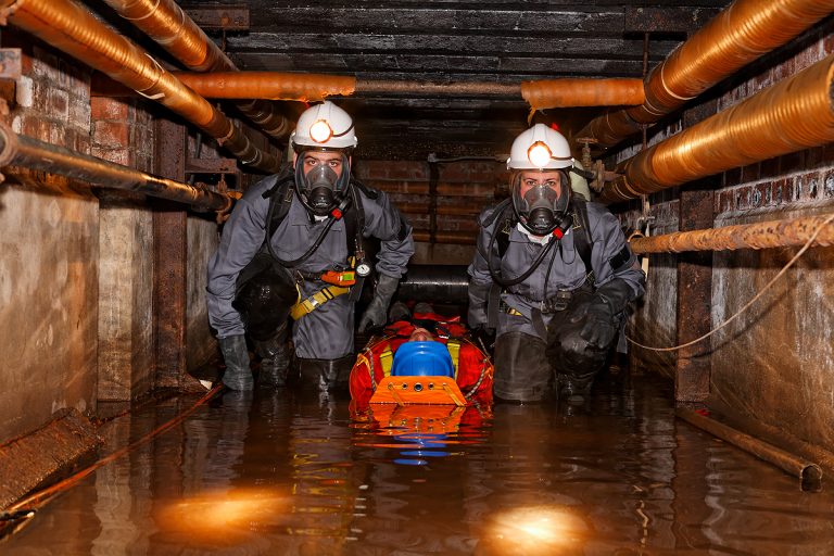 Working In Confined Spaces - SMCS Risk - Risk Management & Workplace ... Working In Confined Spaces - SMCS Risk - Risk Management & Workplace ...